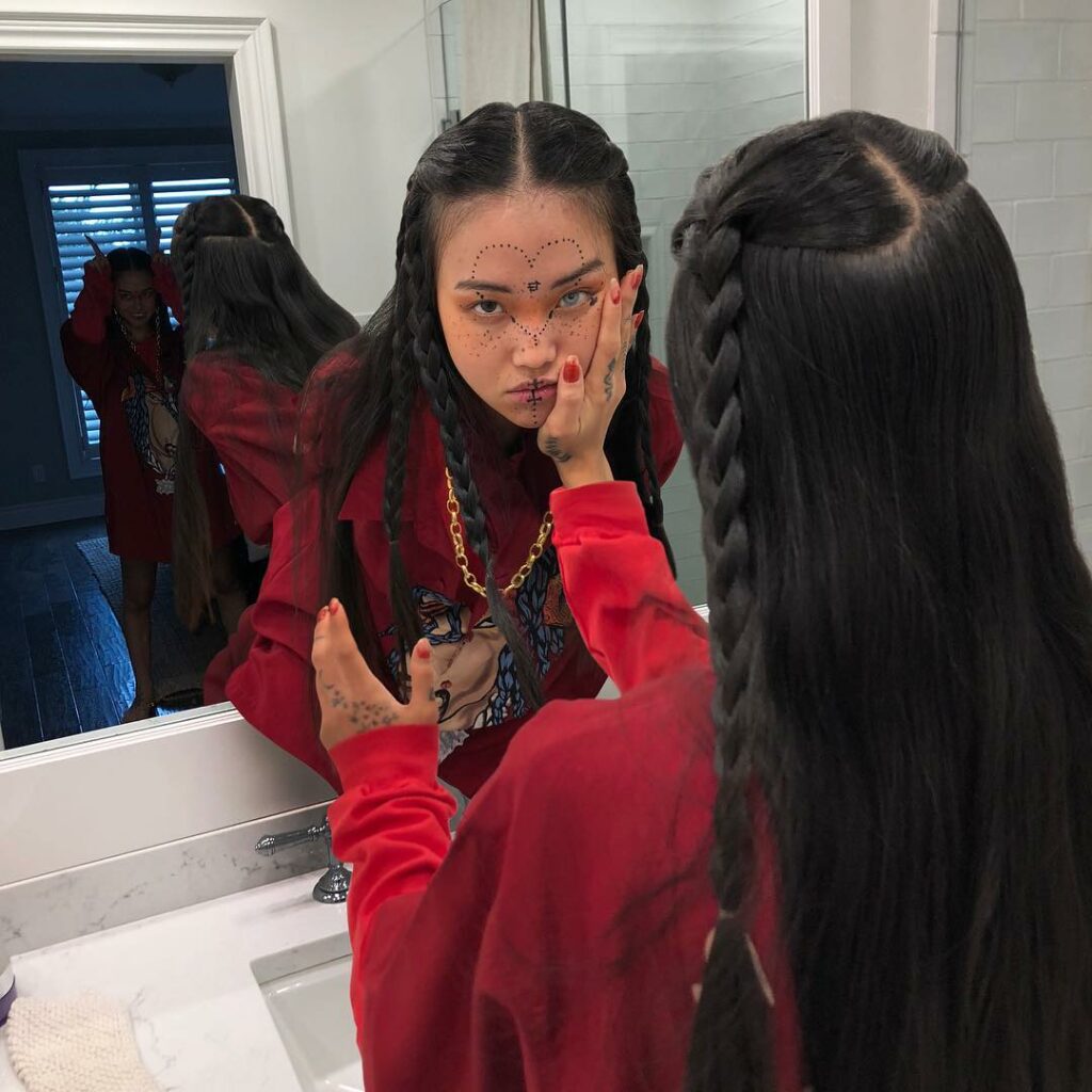 MLMA — милая азиатка, которая заплетет вам мозги » BigPicture.ru